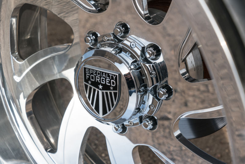 GMC 2500 HD | SF006 26X16 - SPECIALTY FORGED WHEELS GMC 2500 HD | SF006 26X16 - SPECIALTY FORGED WHEELS