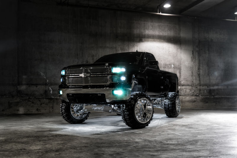 Chevrolet Silverado | SF001 22X16 - SPECIALTY FORGED WHEELS